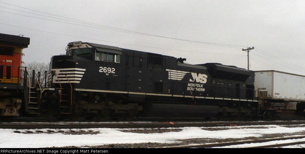NS 2692